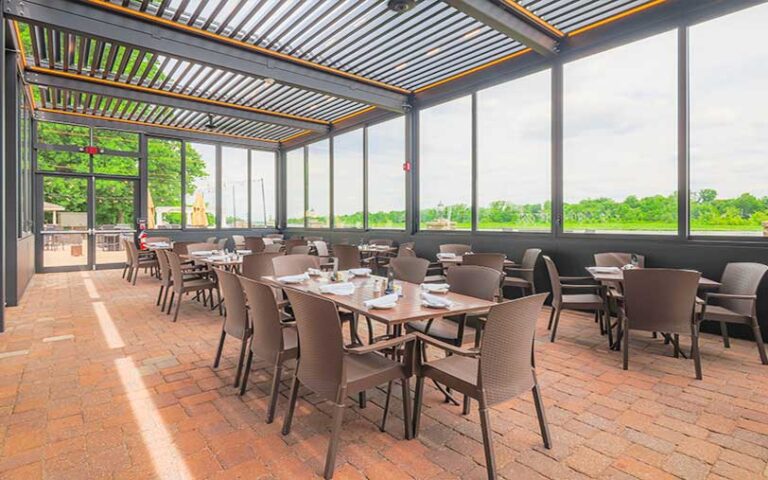 Carlucciswaterfront - Carlucci's Waterfront