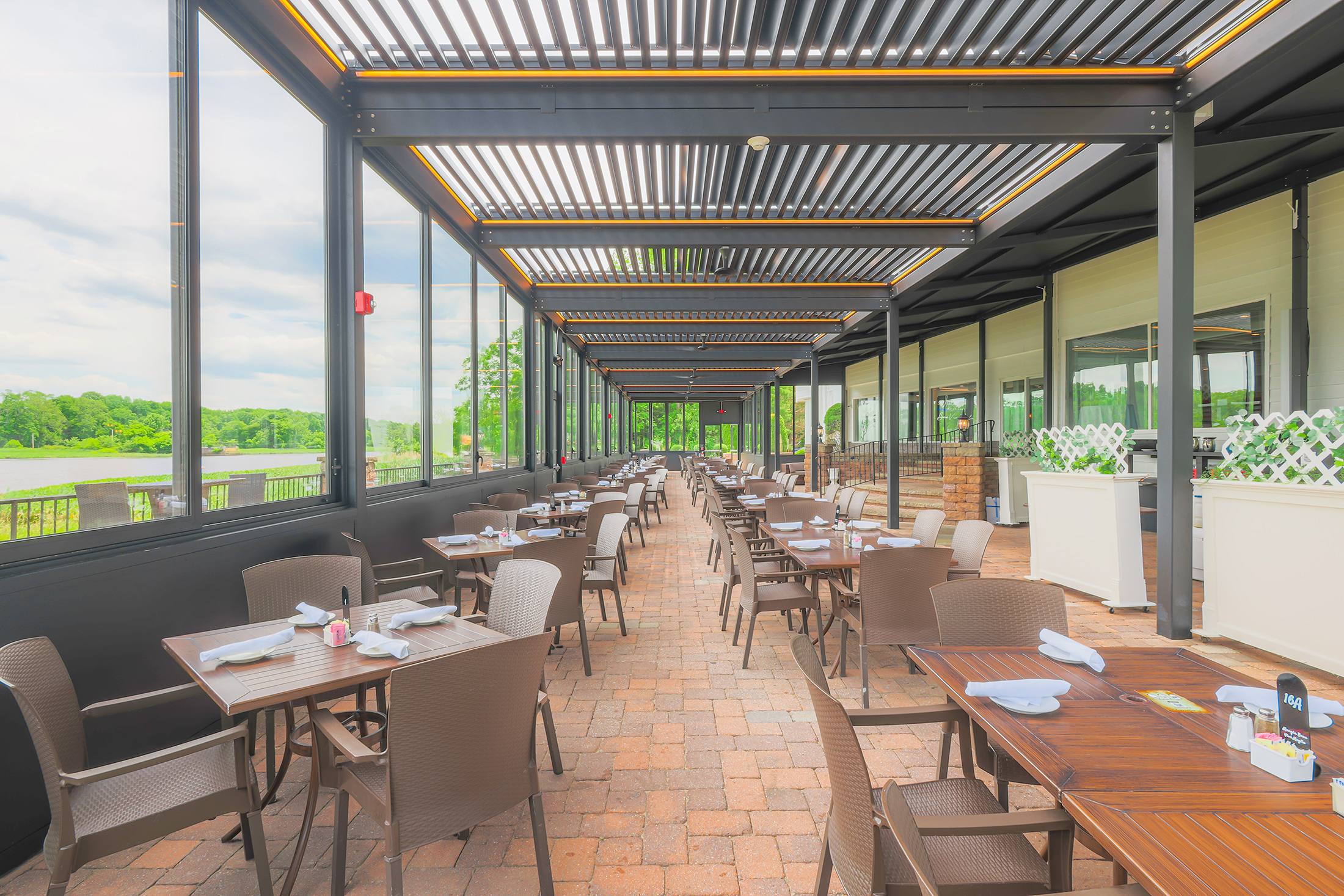 Carlucci's Waterfront – Dining & Private Events